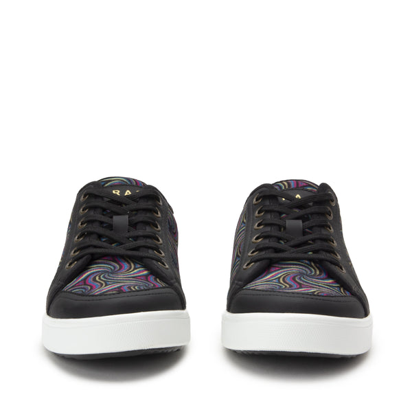 Sneaq Psych – TRAQ by Alegria